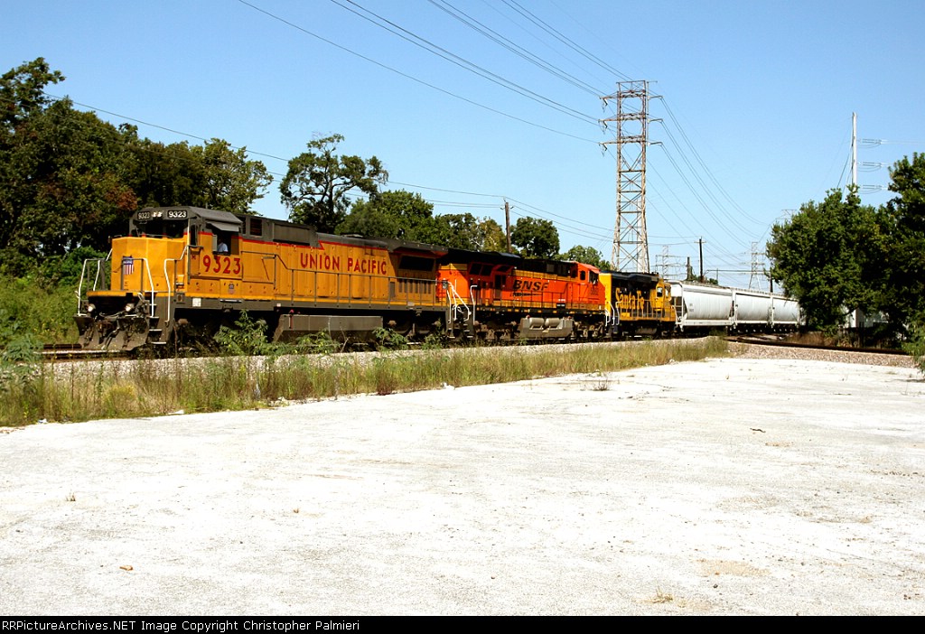 UP 9323, BNSF 5882, and BNSF 2412